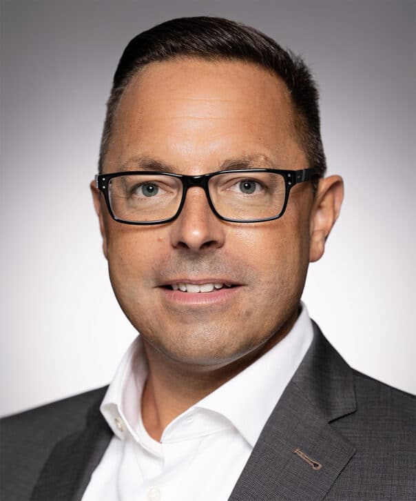 portrait-dirk-data - Global Custodian